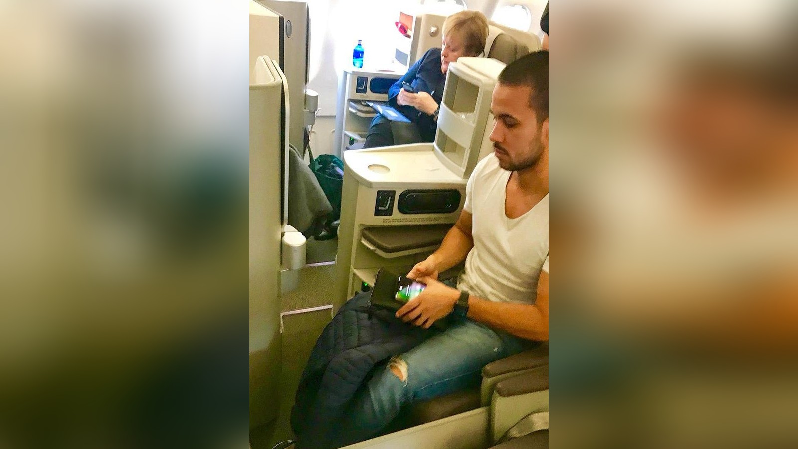 Angela Merkels Iberia-Flug: So war der Flug für ihren Sitznachbarn