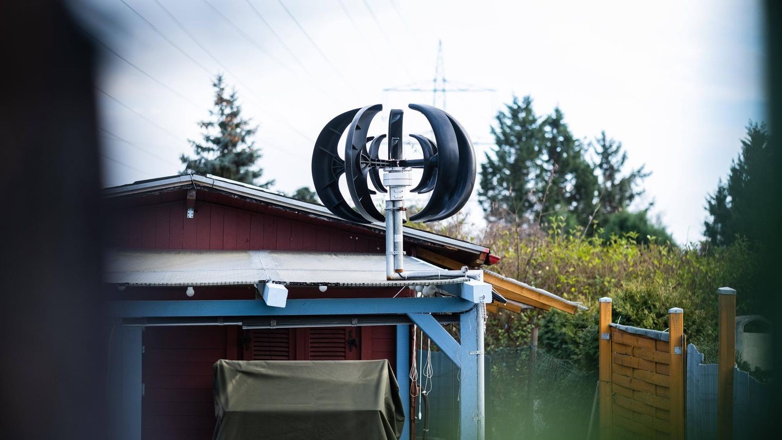 Statt Balkonkraftwerk: Windrad "IceWind" im Garten? So viel kostet es