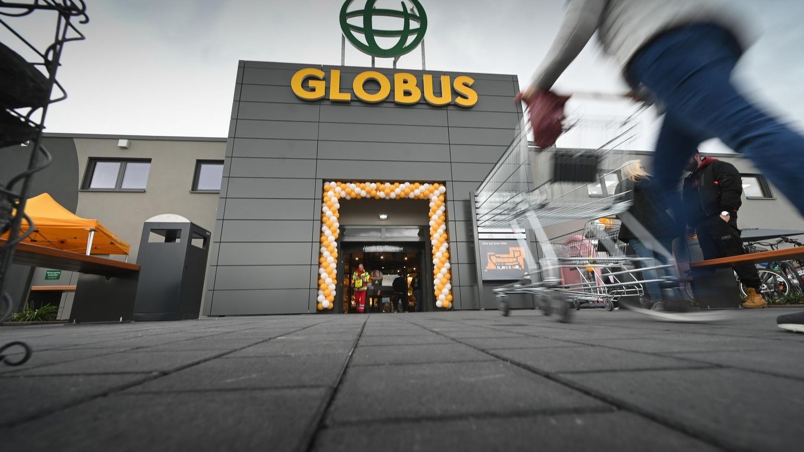Globus eröffnet