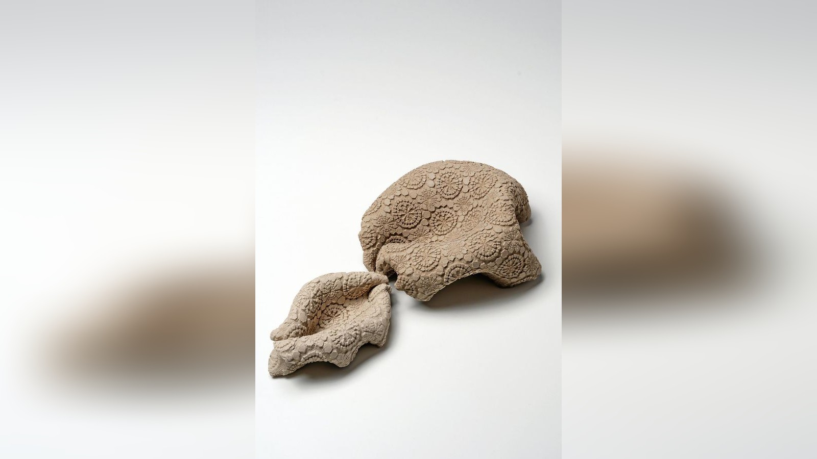 Uetersen: Künstlerin inszeniert Museumsobjekte von Langes Tannen neu