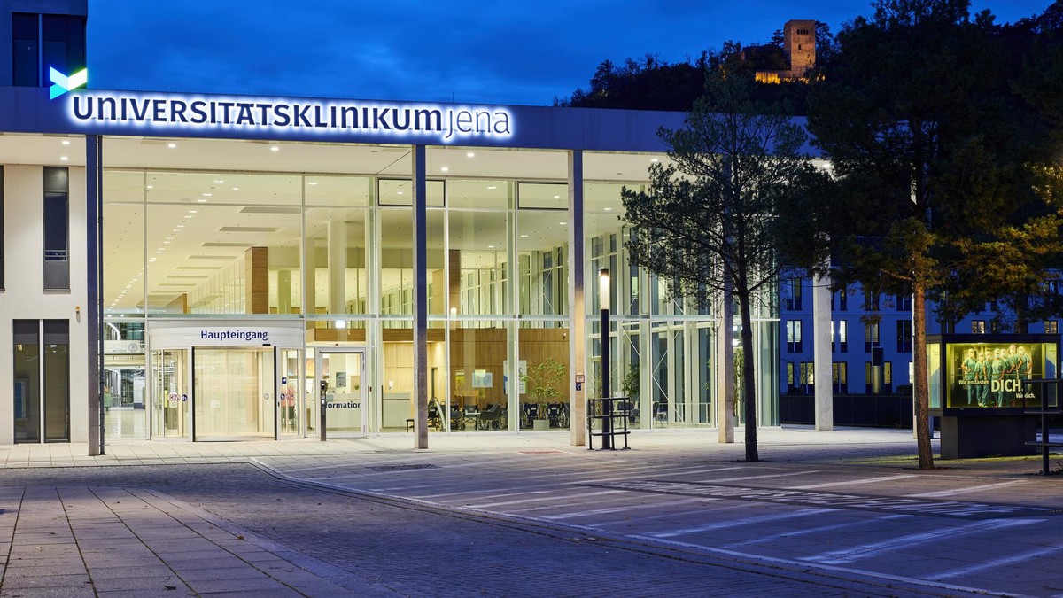 Ärzte in Jena: „Ich bin dank Ihnen in drei Jahren zweimal von der ...