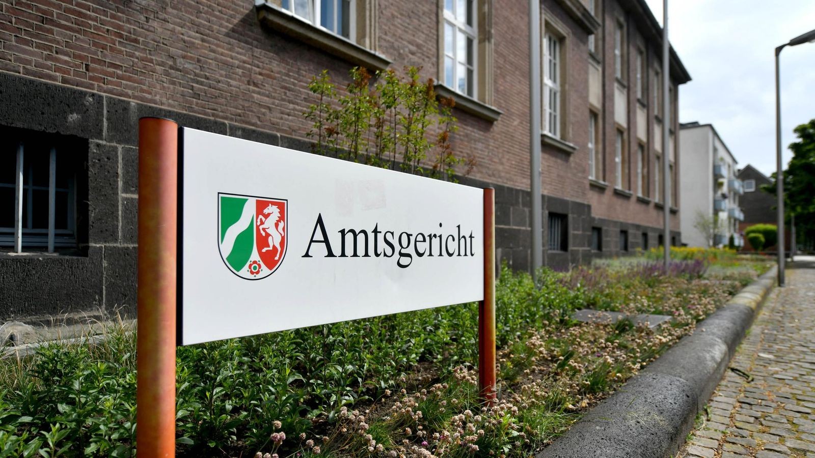 Emmerich: Nach Tod der Mutter - Sohn soll Konto leergeräumt haben