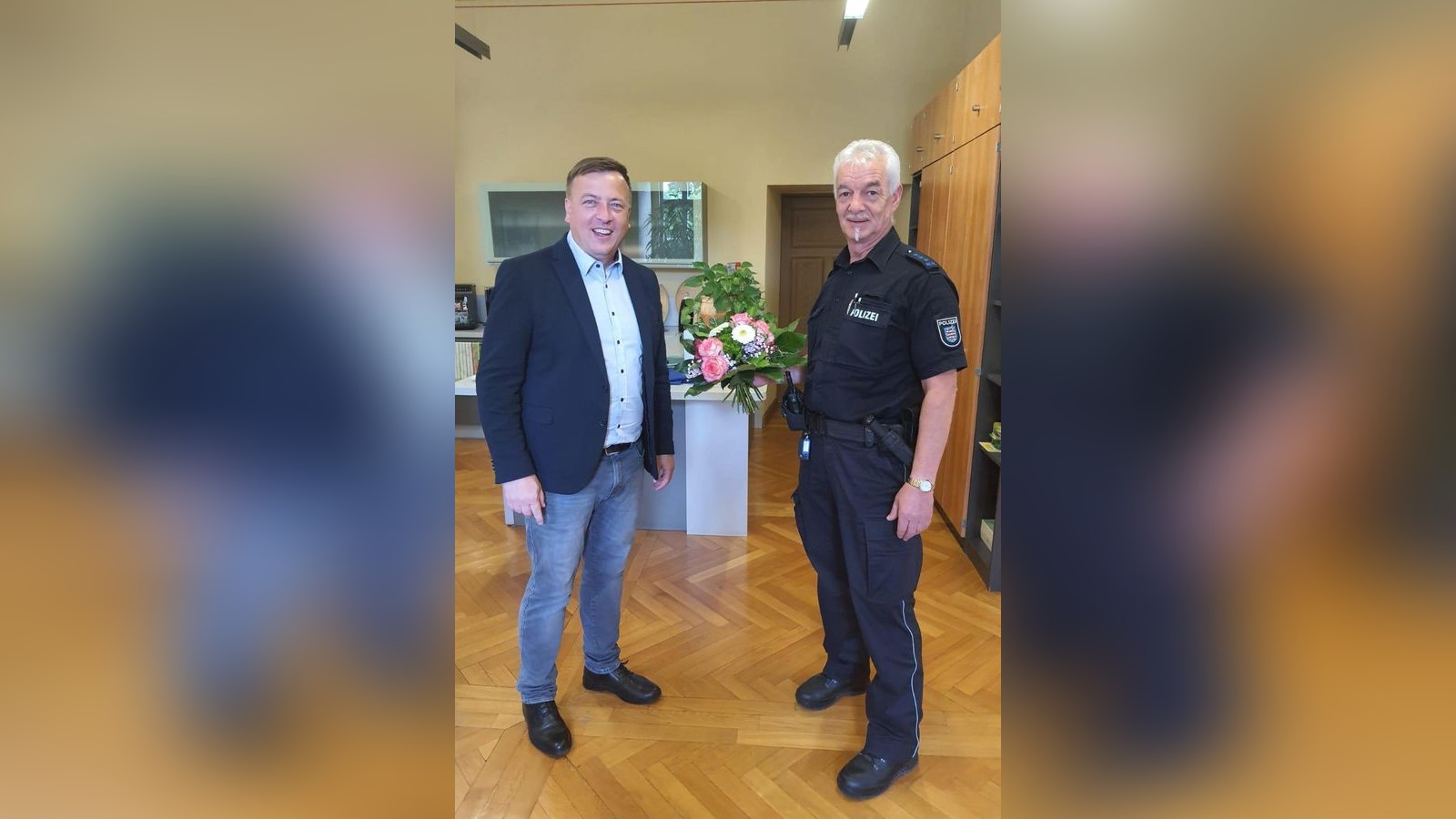 Andreas Helbing nimmt Abschied vom Polizeidienst als Kobb in Greußen