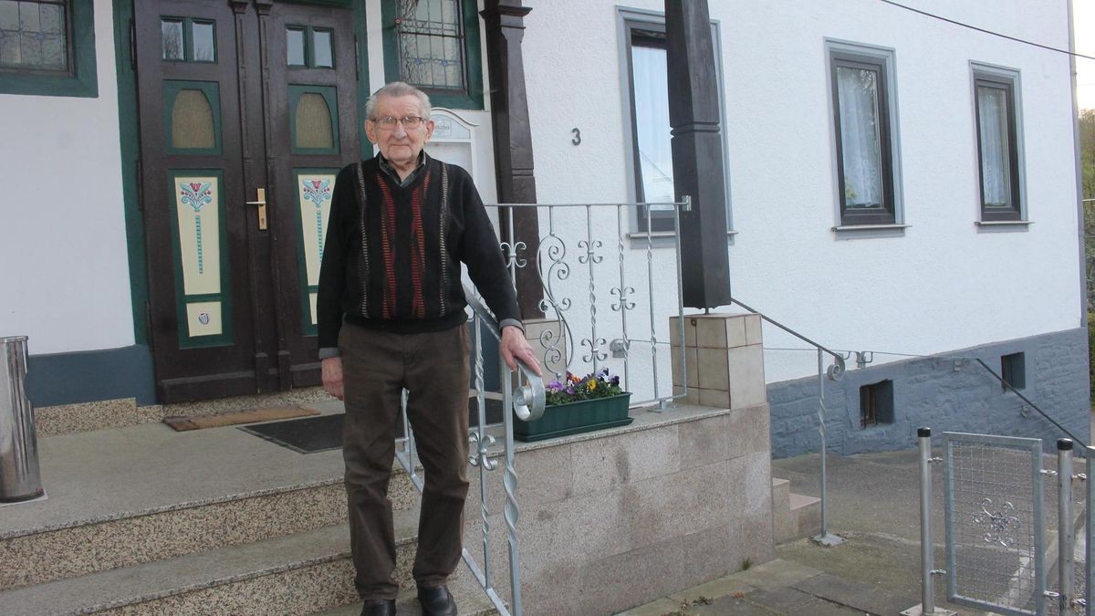 91-jähriger Wirt führt historischen Gasthof im Kreis Gotha