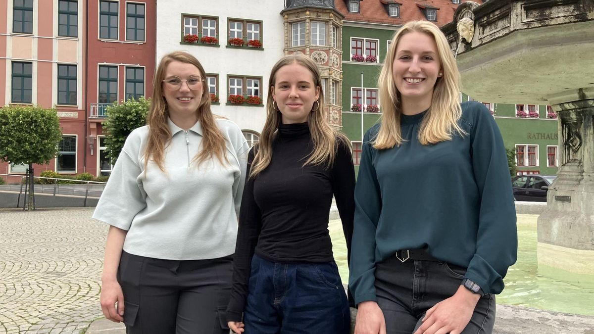 Jung, weiblich, politisch engagiert: Drei Frauen und ihre Ambitionen ...