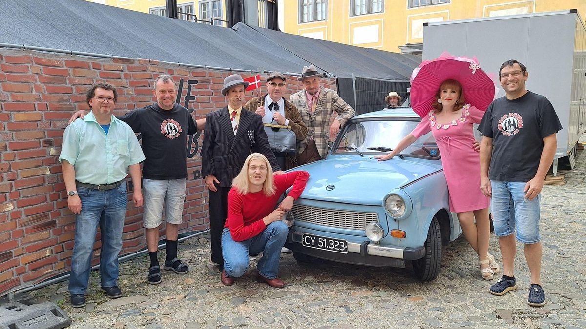 Wahl bei der AfD, ein Fan-Besuch bei der Olsenbande und ein Konzert ...