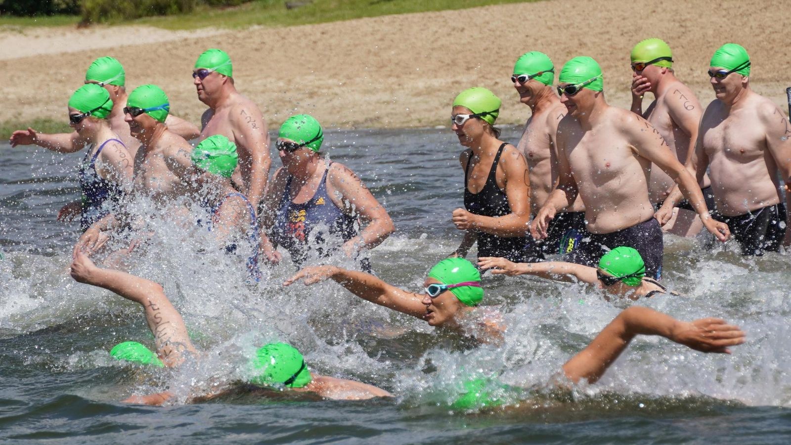 Weltmeisterin schwimmt allen davon