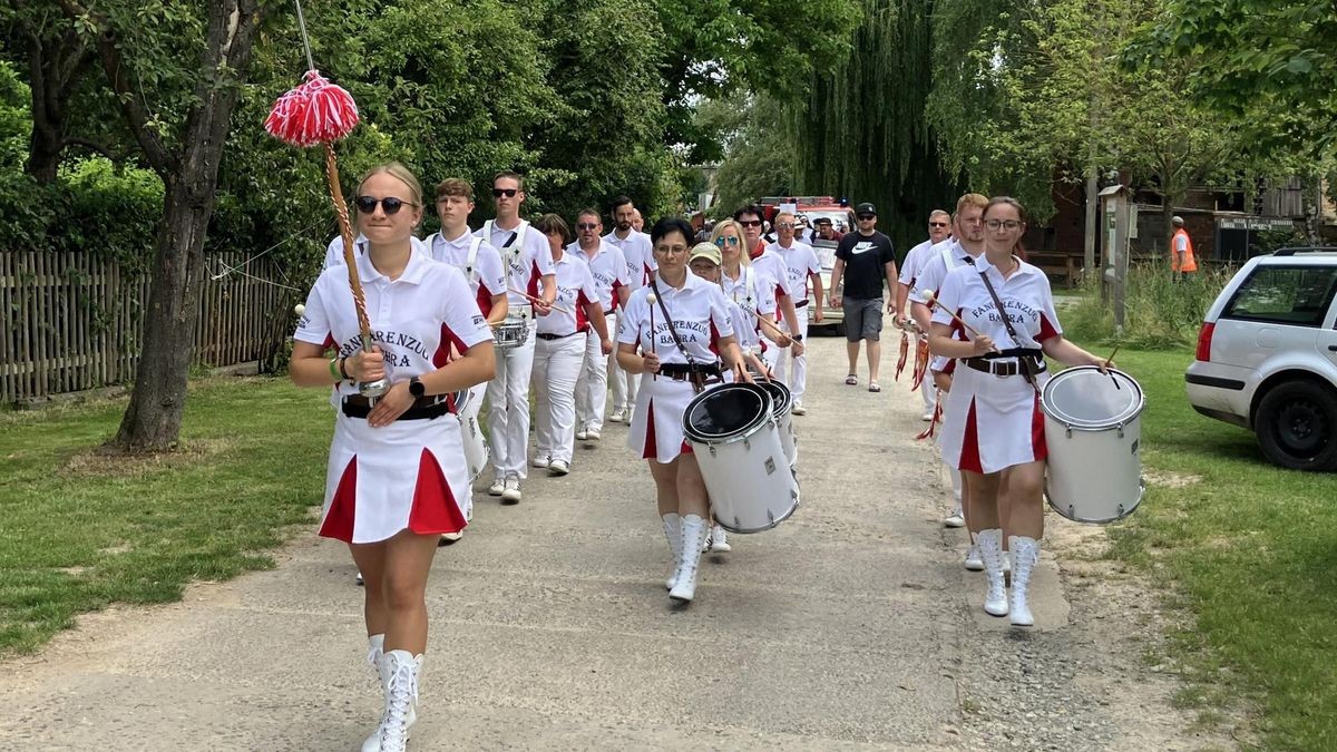 Bilder vom Festumzug in Roldisleben
