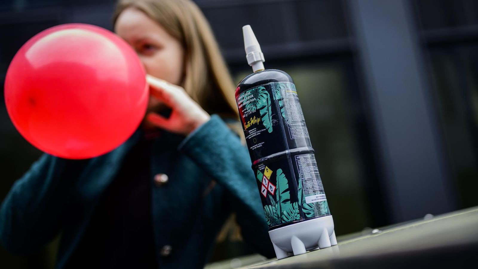 Lachgas: Neue Studie zeigt große Gefahren – Veganer besonders betroffen