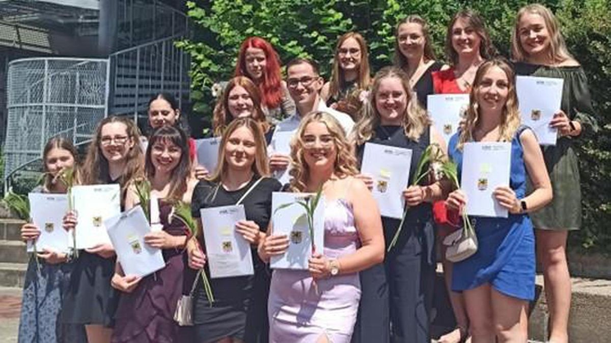 Hönne-Berufskolleg: Diese Absolventen haben es geschafft