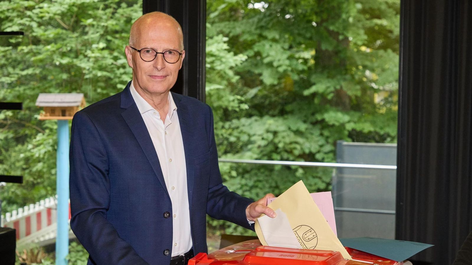 Bürgerschaftswahl 2025: Darum tritt Peter Tschentscher erneut als ...