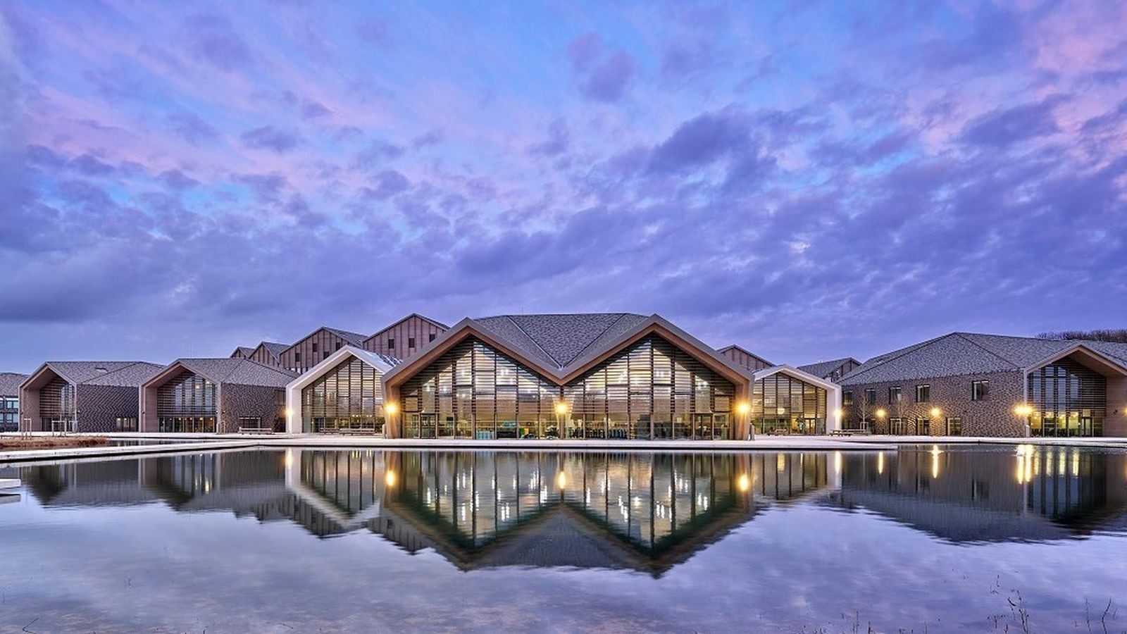 Deloitte eröffnet eigenen Bildungscampus bei Paris