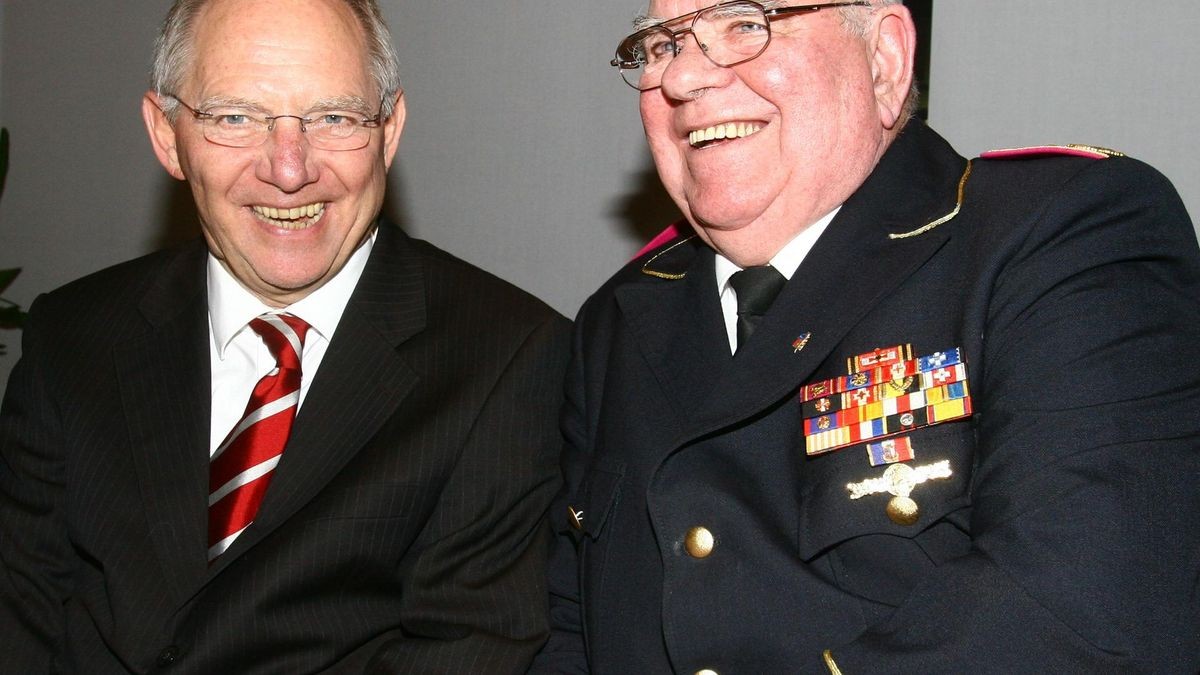 Trauer um DFV-Ehrenpräsident Hinrich Struve / "Große Verdienste um ...