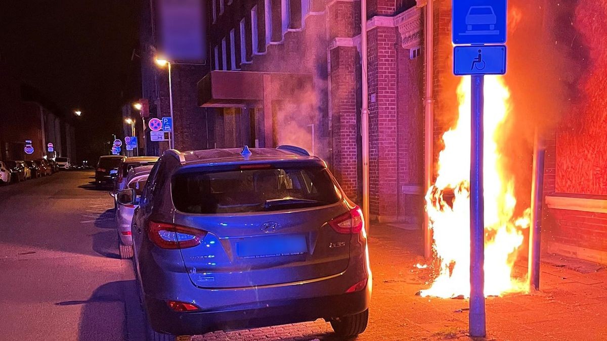 Schockmoment: E-Roller brennt in Gevelsberg lichterloh