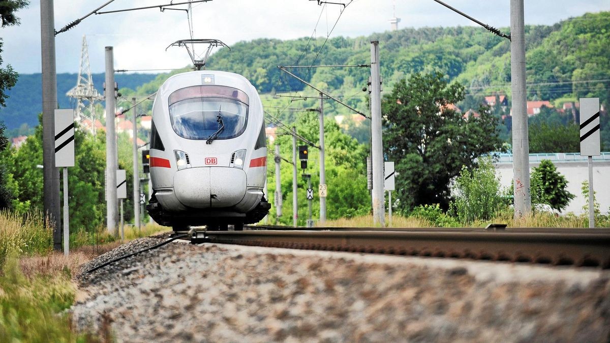 Fahrgäste empört: Einziger Intercity-Express aus Jena fällt zu oft aus