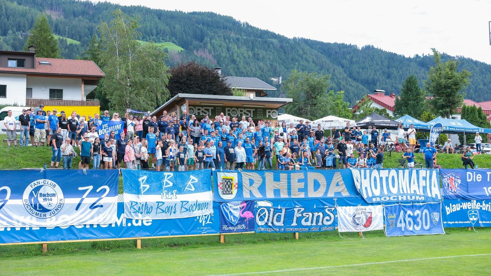 „Unser Urlaub“: Fans reisen jedes Jahr zu VfL-Trainingslager