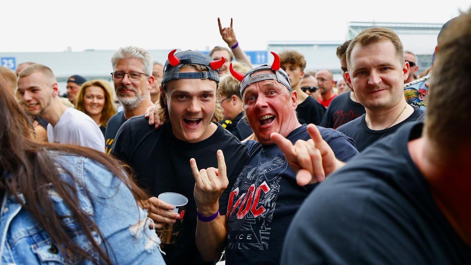 AC/DC in Hannover: 55 starke Fotos von Konzert und Fans