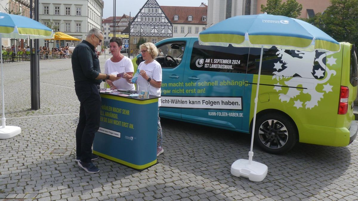 Auf dem Eisenacher Markt: Werbung für die Landtagswahl