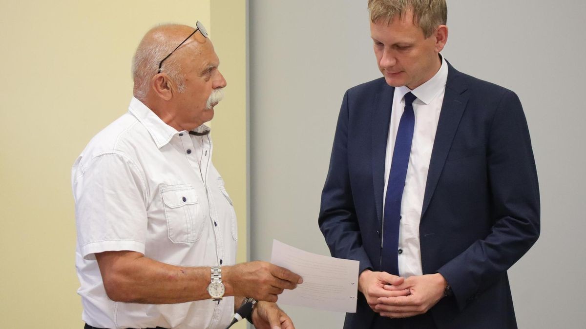 Kreistag Greiz: AfD-Bewerber fallen reihenweise bei Wahlen durch