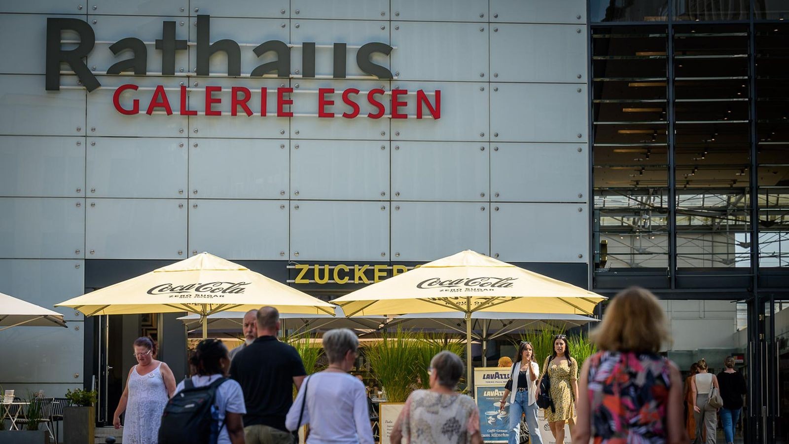 Rathaus-Galerie Essen: Wann Woolworth und Rewe eröffnen