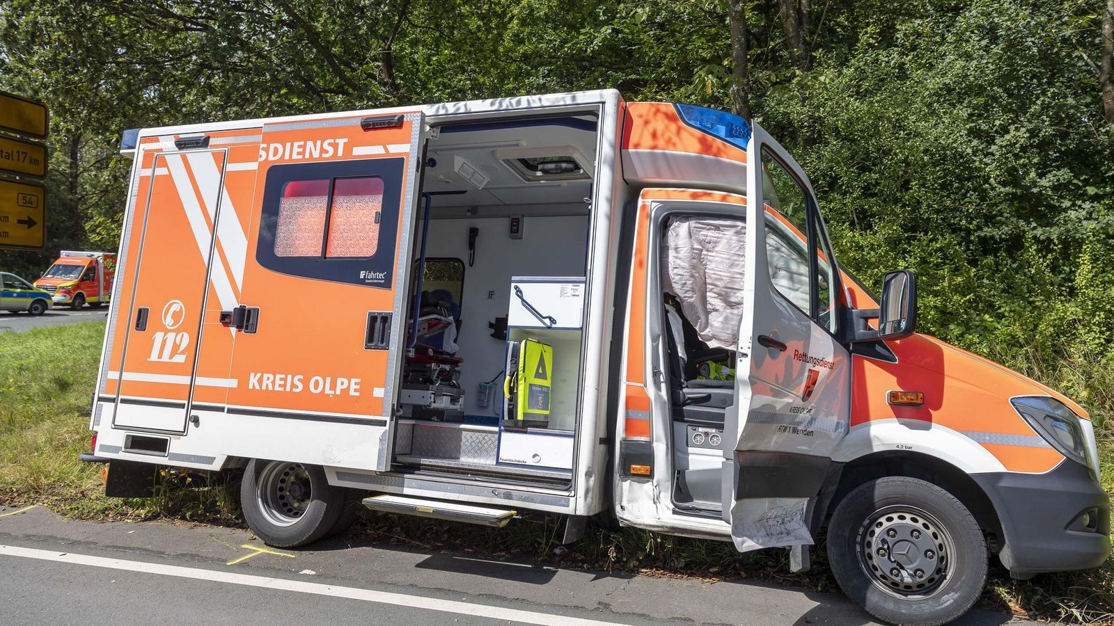 Wie der Kreis Olpe sich für Rettungswagen-Engpässe wappnet