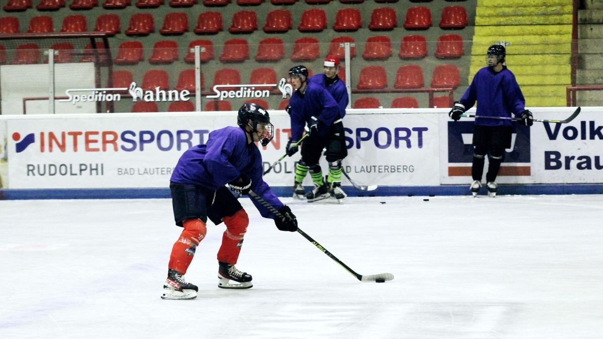 Neue Icefighters präsentieren sich erstmals ihren Fans