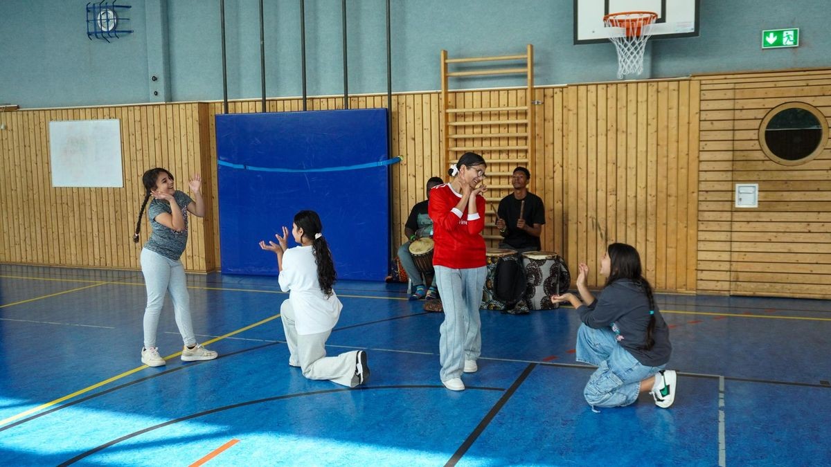 Tanz und Akrobatik in Jena-Lobeda: Kinder und Artisten aus Tansania ...