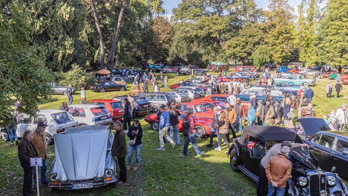 „Cars & Castle“ 2024 in Moers: Mehr als 85 schöne Bilder