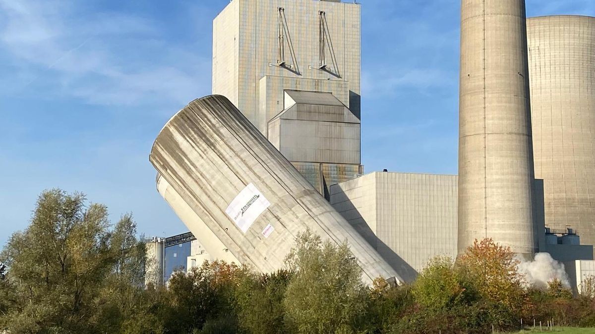 Kraftwerk Mehrum – die beiden Riesen wurden gesprengt