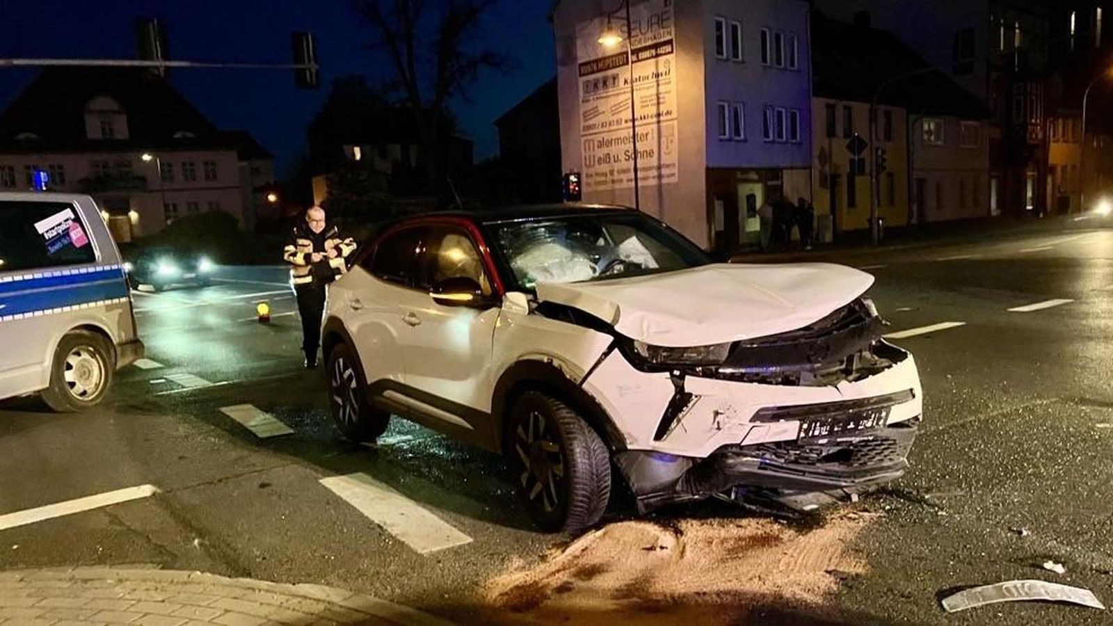 Unfall in Mühlhausen: Drei Fahrzeuge kollidieren