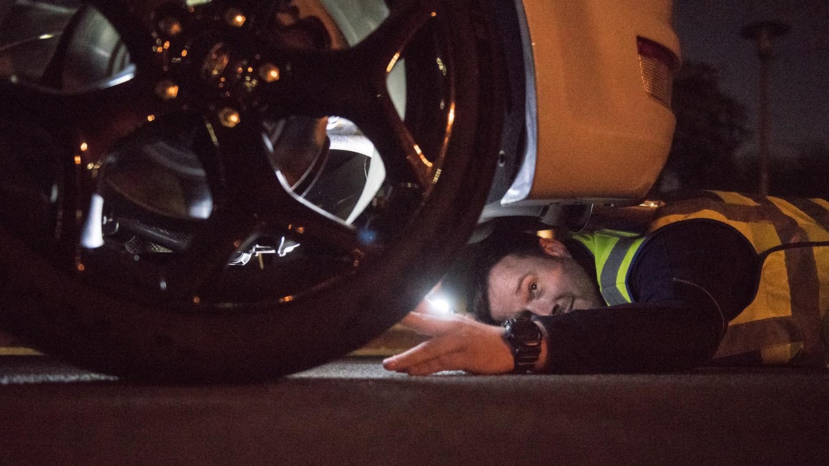 193 Verstöße bei Kontrolle: AMG-Bolide mit gravierenden Mängeln gestoppt