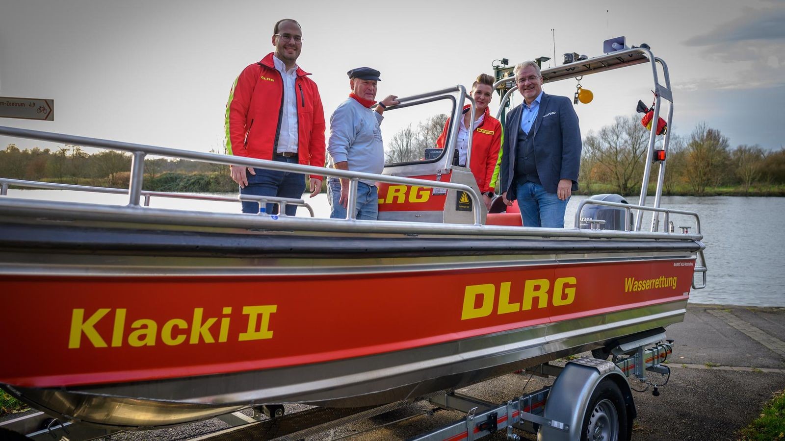 Nach Ahrtal-Unglück: Mülheims DLRG tauft endlich neues Boot