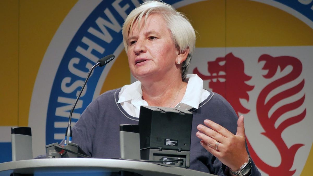 Führt Eintrachts Aufsichtsrat die Fans an der Nase herum?