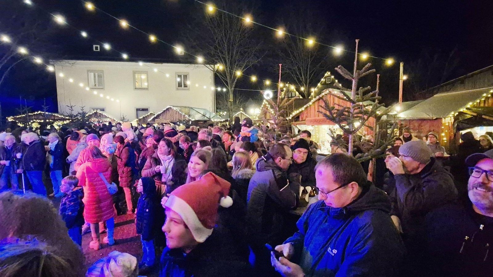 Das sind die Bilder vom Weihnachtsmarkt Allendorf