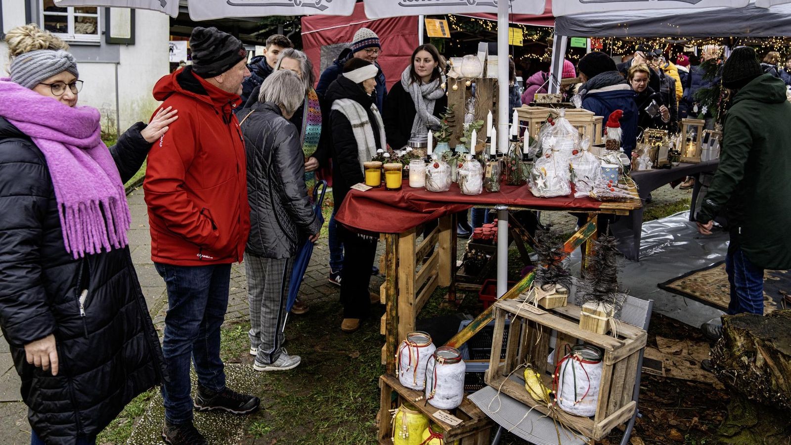 Der Weihnachtsmarkt in Rees-Haldern unterstützt viele gute Zwecke