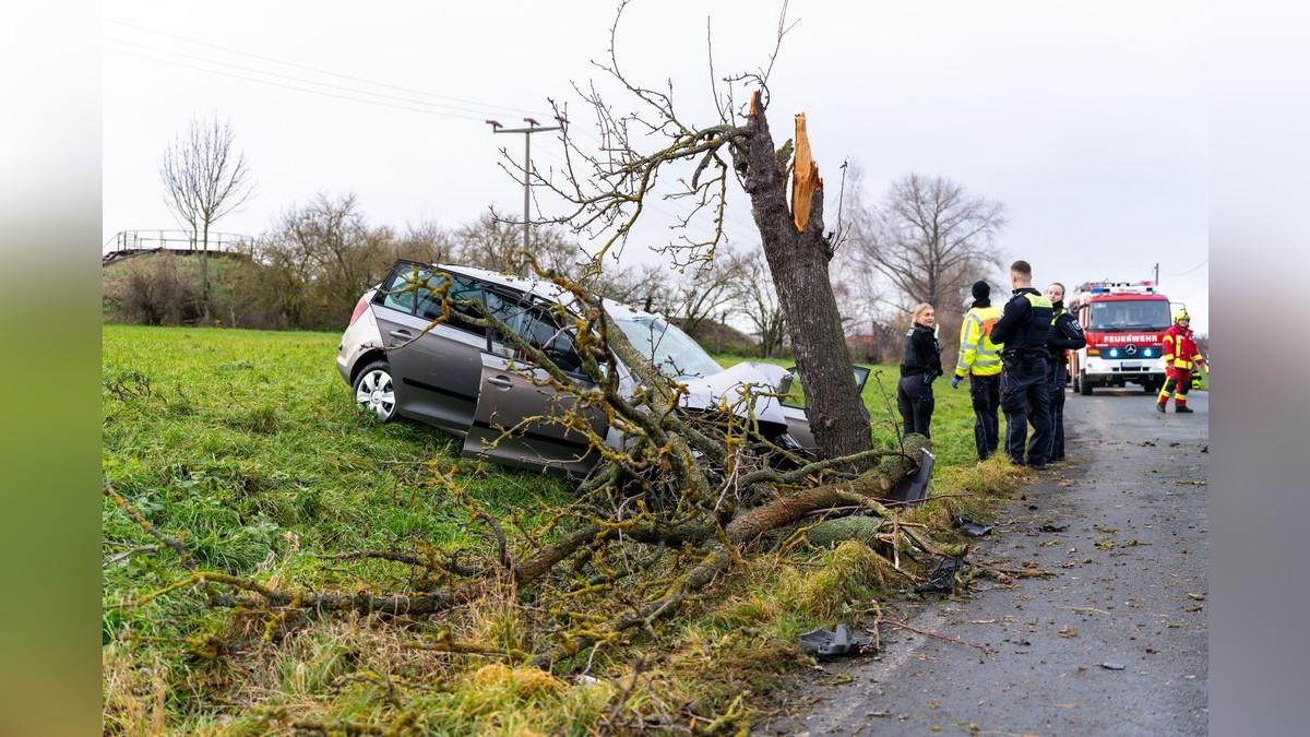 Tödlicher Unfall im Weimarer Land – die Bilder vom Einsatz