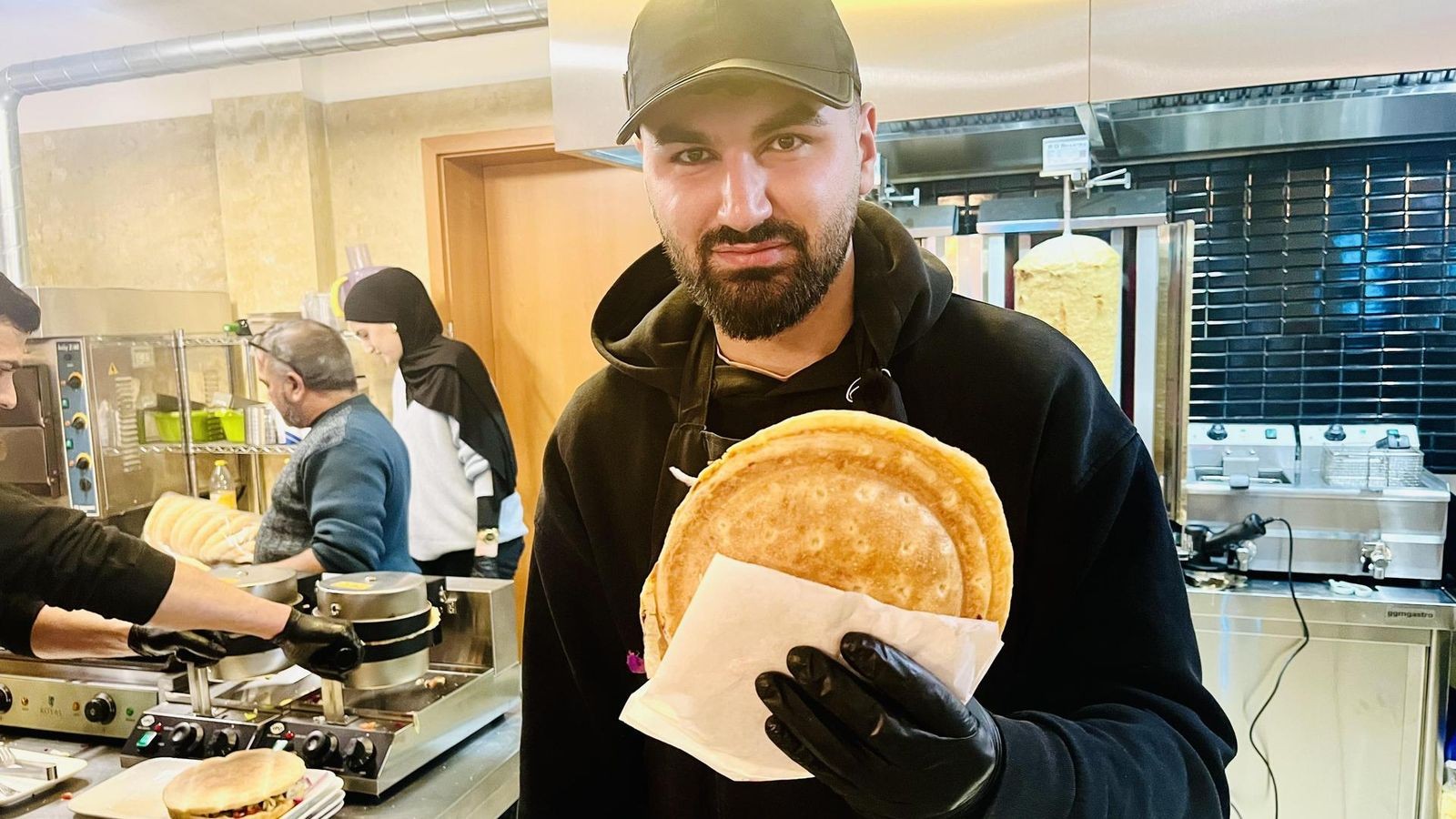 Mit Video: So wird der neue Ufo-Döner in Kleve hergestellt