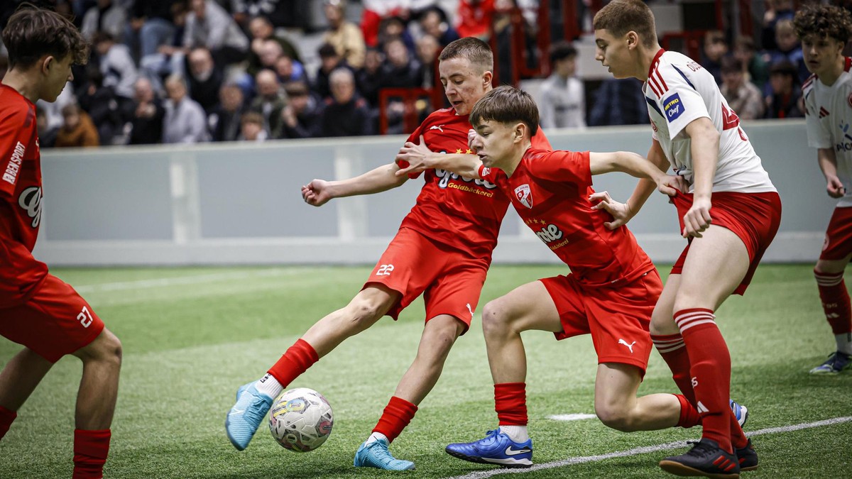 David gegen Goliath: Iserlohns Nachwuchskicker gegen Bayern München und Co.