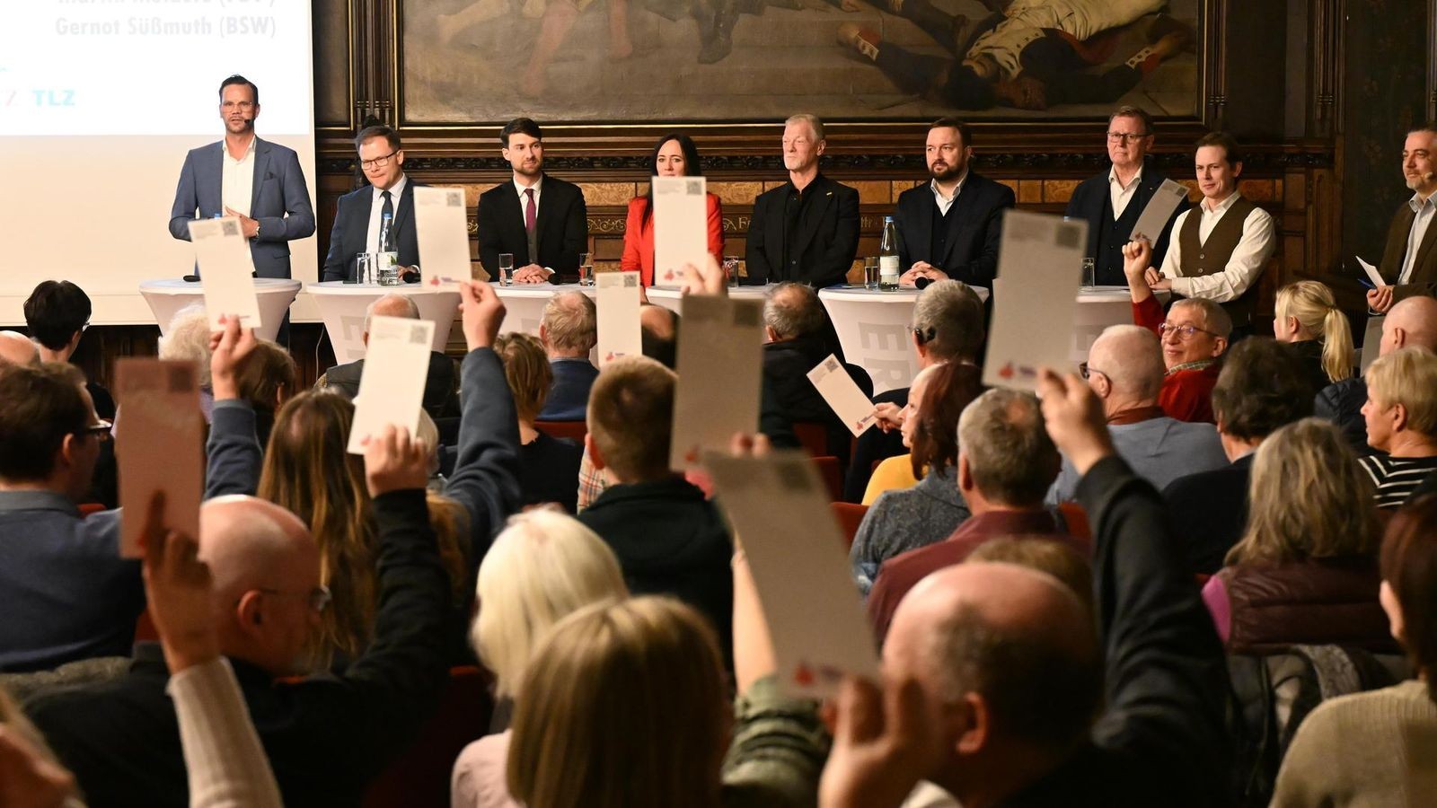 "Kontroverse Debatte zum Wahlkreisforum in Erfurt