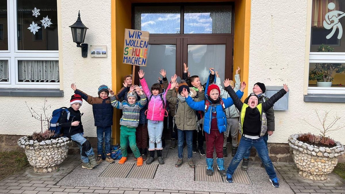 Elternfrust im Altenburger Land: Tränen, Wut und ein Dorf in Aufruhr