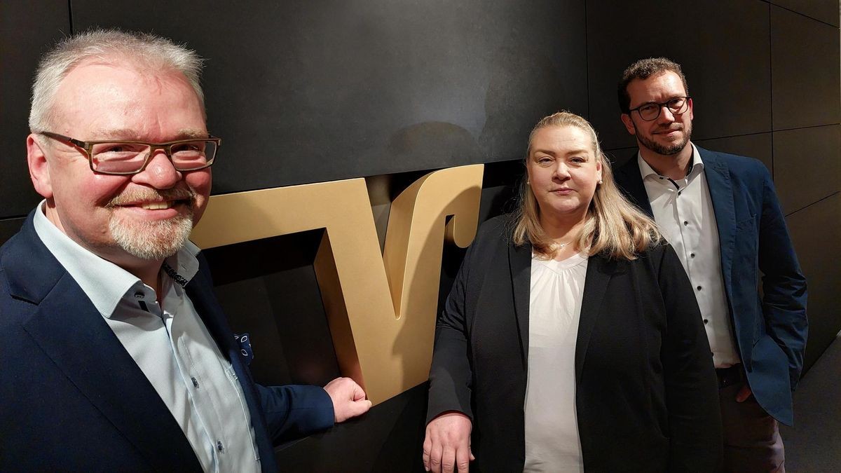 Bank ärgert 22.000 Kunden im Hamburger Umland und baut SB-Terminals in ...