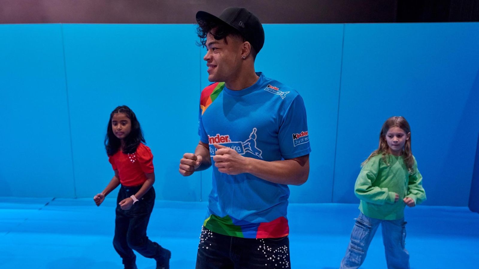 Flying Steps: Wie die Breakdancer ganz Berlin zum Tanzen bringen