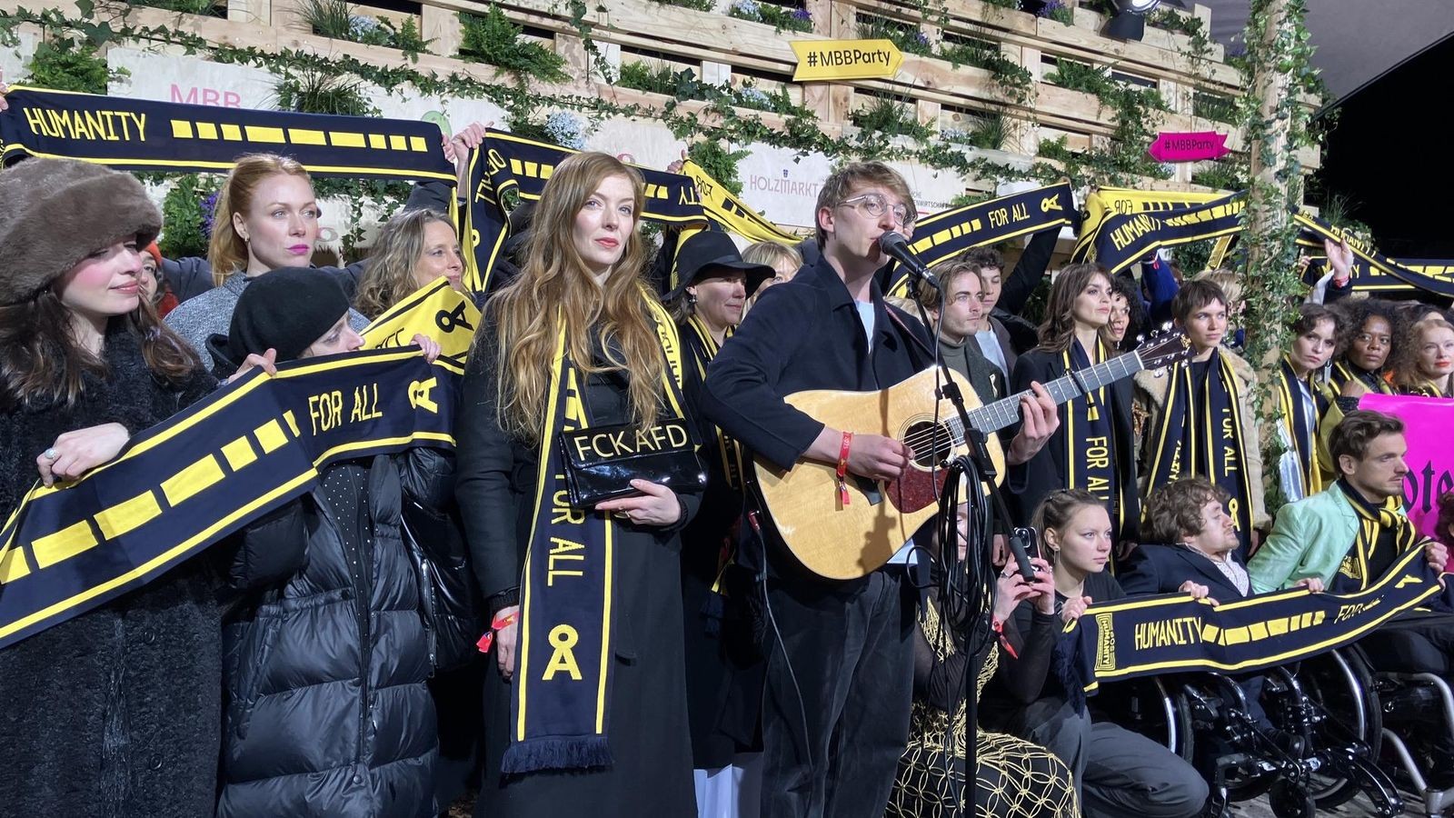 Berlinale 2025 MBB Party: Starke Statements mit Gänsehaut-Effekt