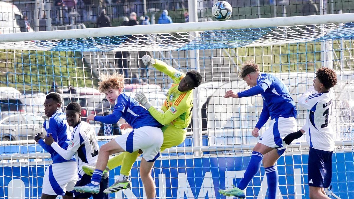 "Punkt liegengelassen“: Schalkes U17 ärgert sich über Pleite gegen HSV