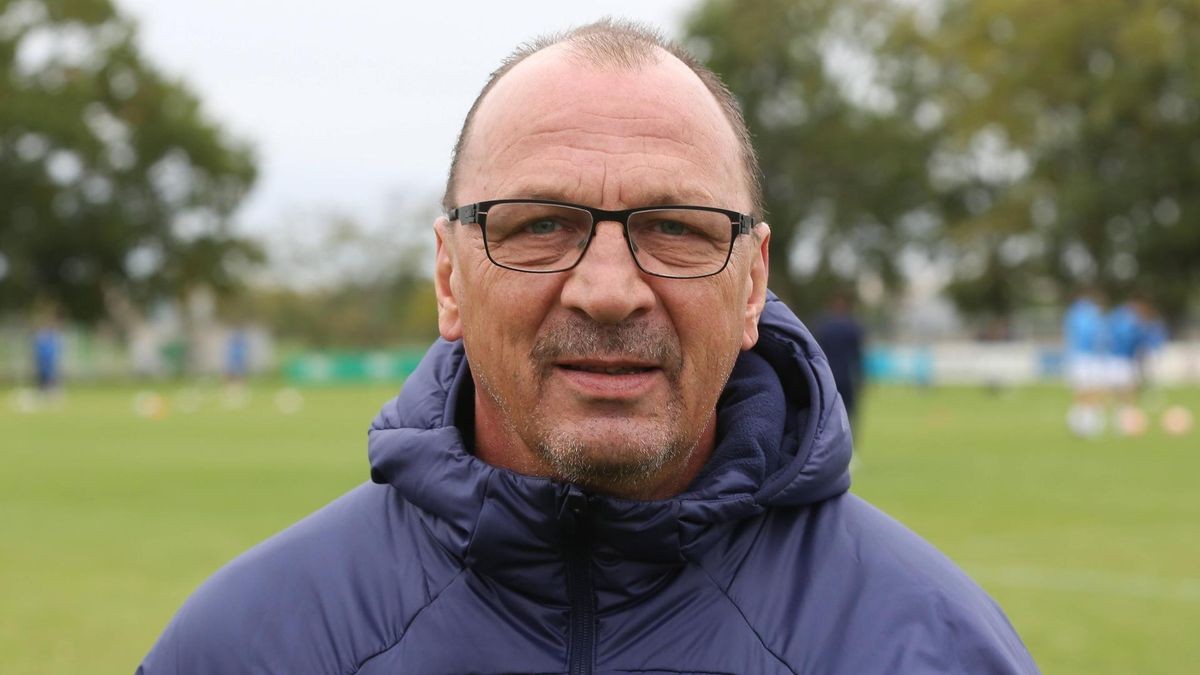 Transfer-Coup: Wie DDR-Fußballer Thom nach Leverkusen wechselte