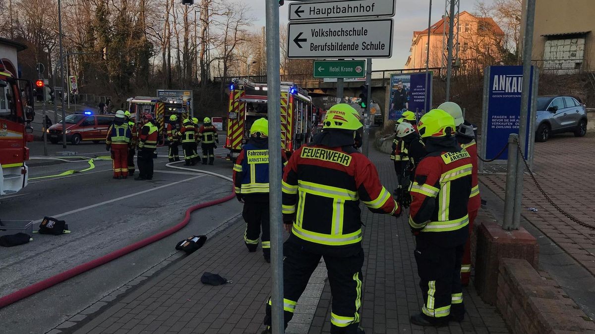 Brand in Arnstadt: Ursache unklar, Identität des Opfers offen
