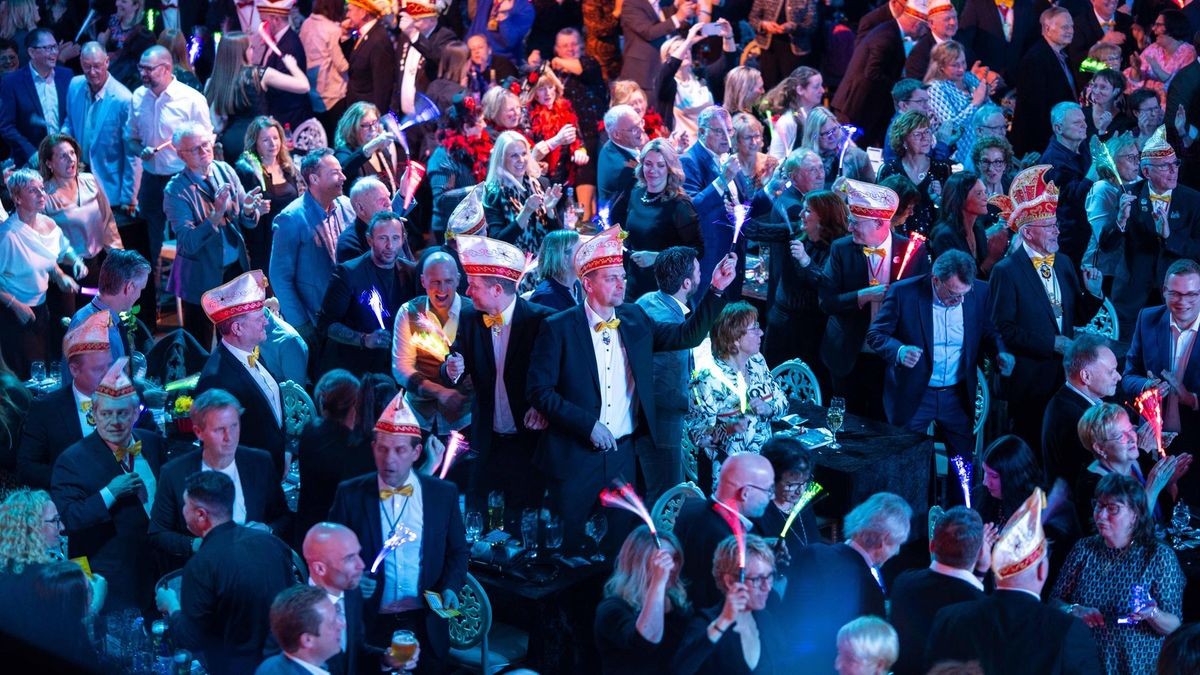 Prunksitzung der Karnevalsgesellschaft (KG) 13