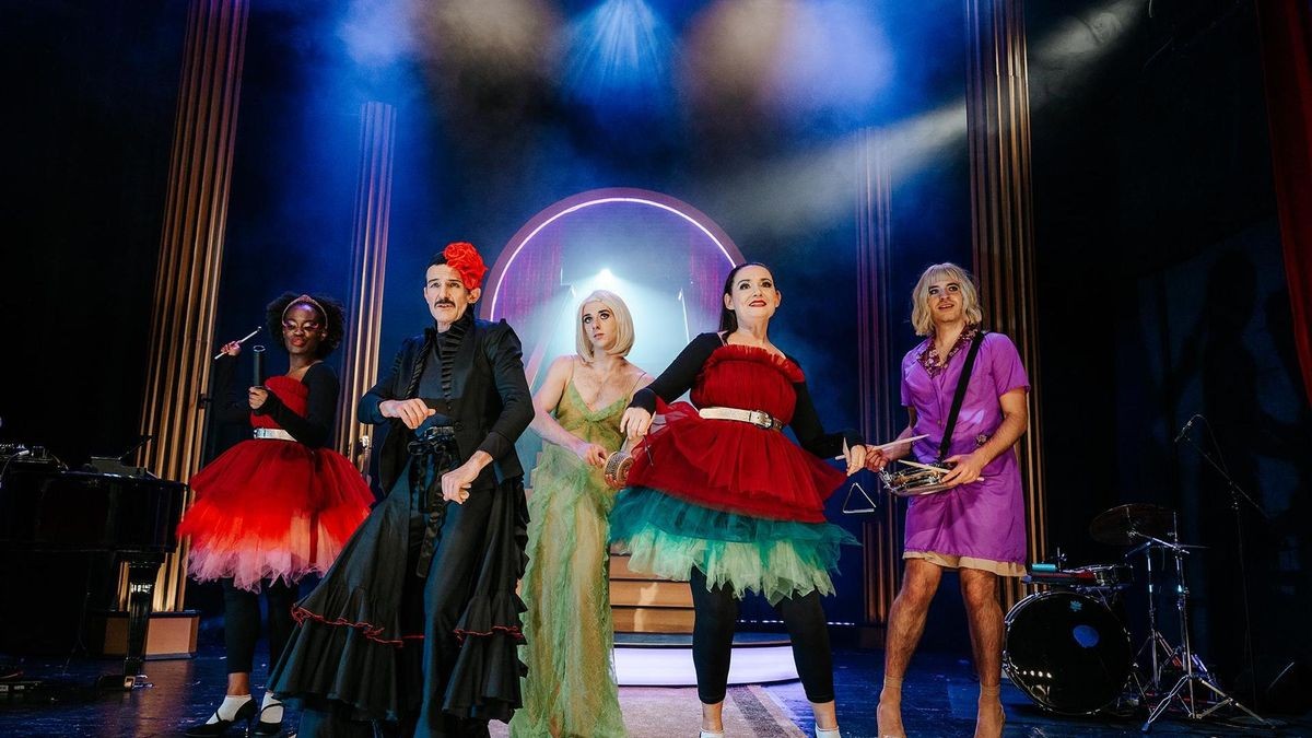 Revue „Berlin is ja so groß...“ am Renaissance-Theater