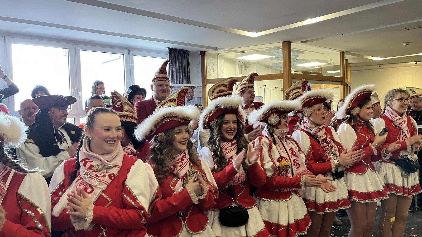 Karneval: Die schönsten 30 Bilder vom Rathaussturm in Sundern