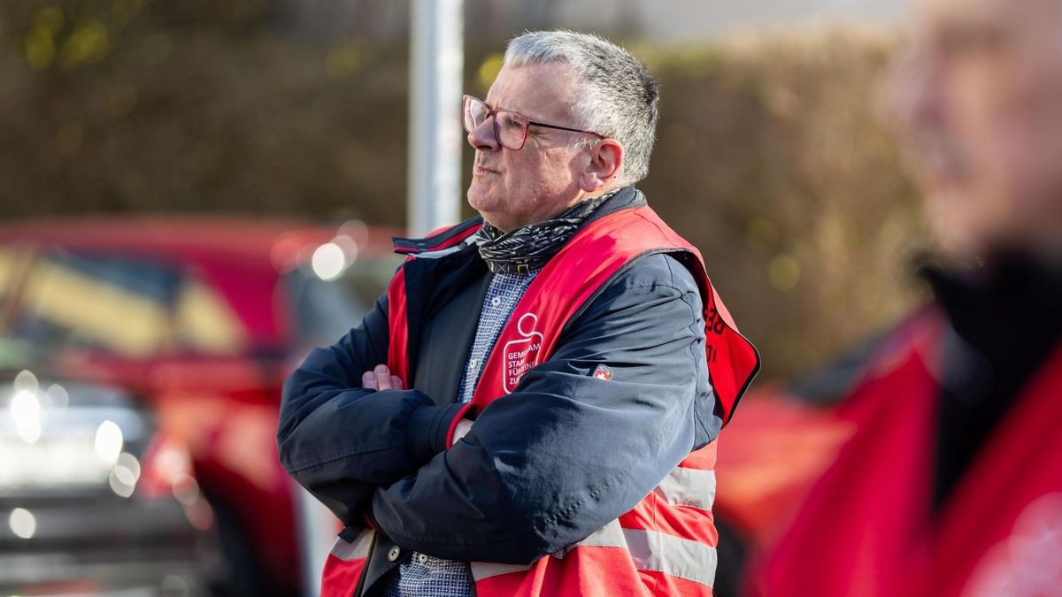 Demo von Sparkassen-Beschäftigten: „Das ist eine Frechheit“